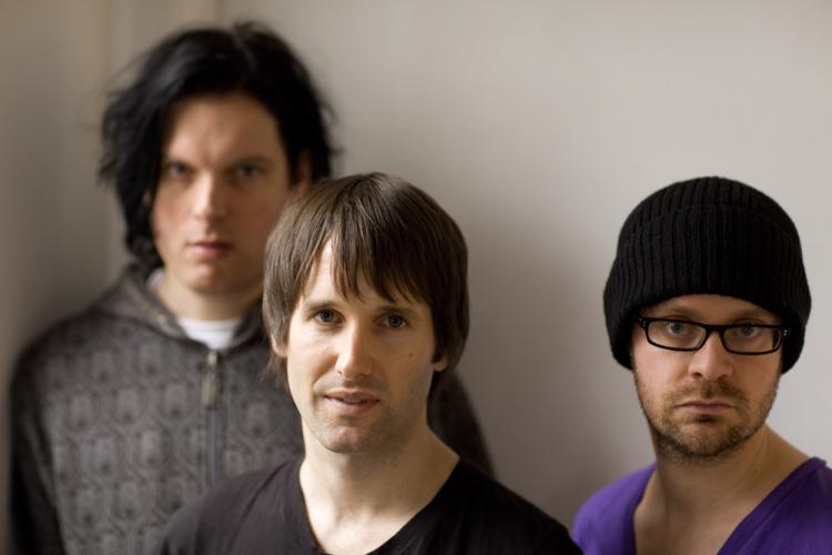 Ash | Biografía, vídeos, fotos y álbums