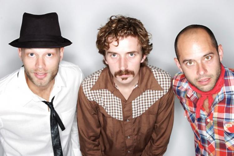 WhoMadeWho | Biografía, vídeos, fotos y álbums