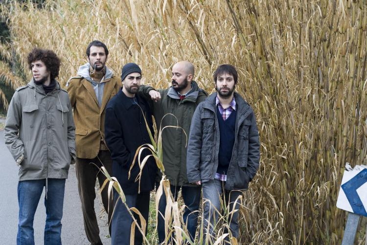 Mazoni | Biografía, vídeos, fotos y álbums