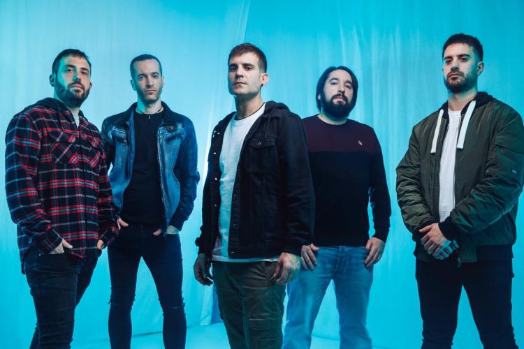 Mosh | Biografía, vídeos, fotos y álbums
